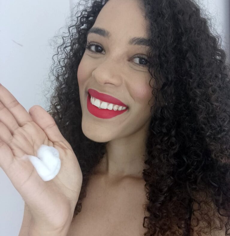 Mousse capilar da Reiny Hair Resenha - Charme-se
